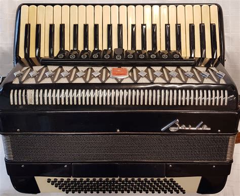 Baile 120 Bass Accordion