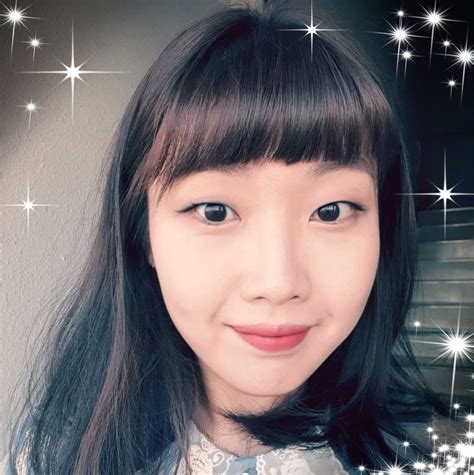 유난히 바이오리듬이 무너진 이번 주 모든 세포가 하나하나 아픈 기분으로 겨우 운동을 갔다 대흉근 소흉근을 자극하는 가슴 운동을 배우는데 이렇게 자극이 안 되는