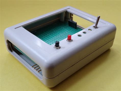 Bugworkshop 甲蟲工作室 Diy Esp8266：esp8266 第一代便攜式開發板盒子（八十三）