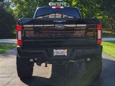 2022 Ford F 250 Super Duty With 24x12 51 Vision Rocker And 37135r24