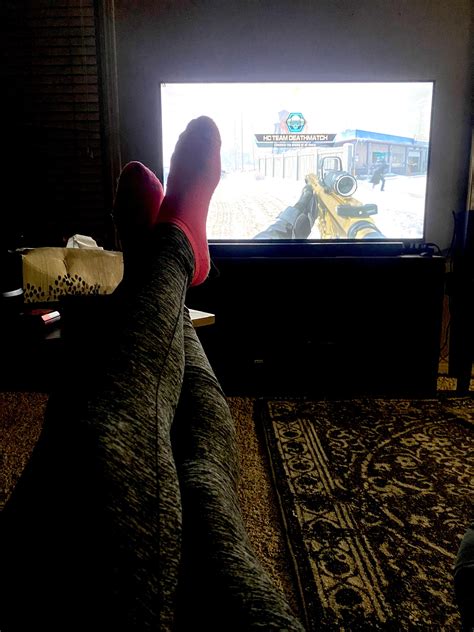 Just Playing That New COD R Crossdressing