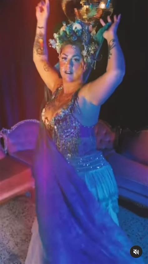 American Pickers Danielle Colby Goes Topless And Shakes Bare Butt In A Thong For Racy New Video