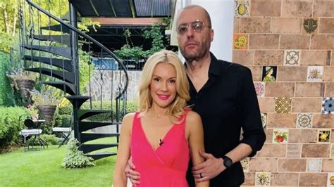 Мария Игнатова издържа мъжа си