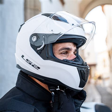 Wearing White Motorcycle Helmet Full Face Helmets Have Come To