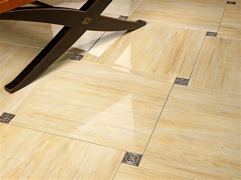 Напольная плитка со вставками квадратики 26 фото