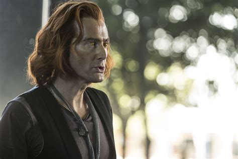 Crowley Without Sunglasses Crowley Good Omens David Tennant Hd Wallpaper Rare Gallery