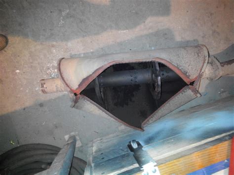 Стрельнуло в глушитель — УАЗ 31519, 2,9 л, 2003 года | своими руками ...