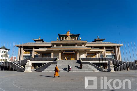 ФОТО Гандантэгчэнлин хийдэд дарь эхийн жинан хүртээх хурал боллоо