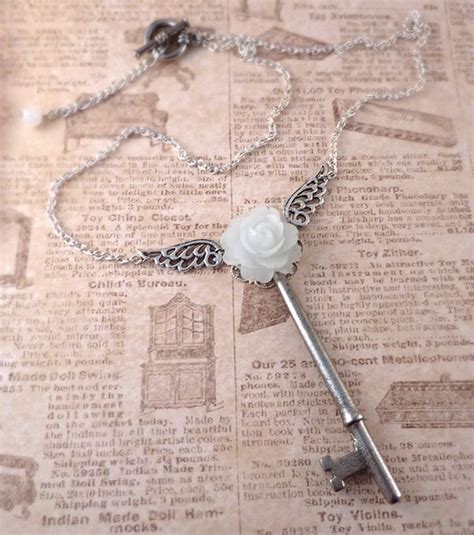 Pin By Kaari D On Accessories Skeleton Key Necklace Key Necklace