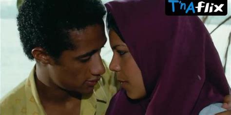 Nahed El Sebai Sexy Scene In Ehky Ya Sharhazad