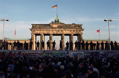 The Berlin Wall Thirty Years Later Imb