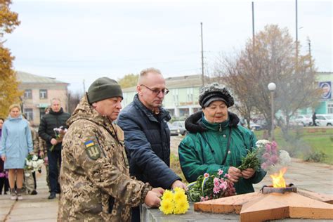 До 78 ї річниці з Дня визволення України від нацистських окупантів Сновська міська рада