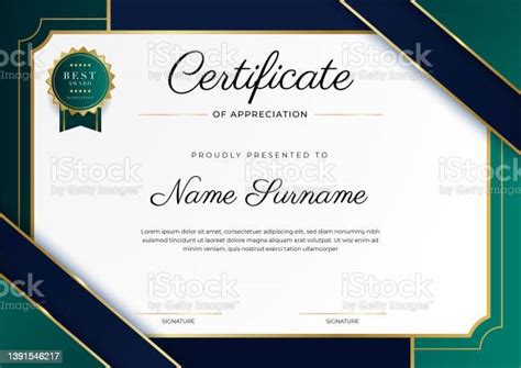 현대 우아한 짙은 녹색과 금 배지와 테두리가있는 업적 템플릿의 골드 인증서 졸업장 상 비즈니스 대학 학교 배경 및 기업을 위해 설계되었습니다 감탄에 대한 스톡 벡터 아트 및