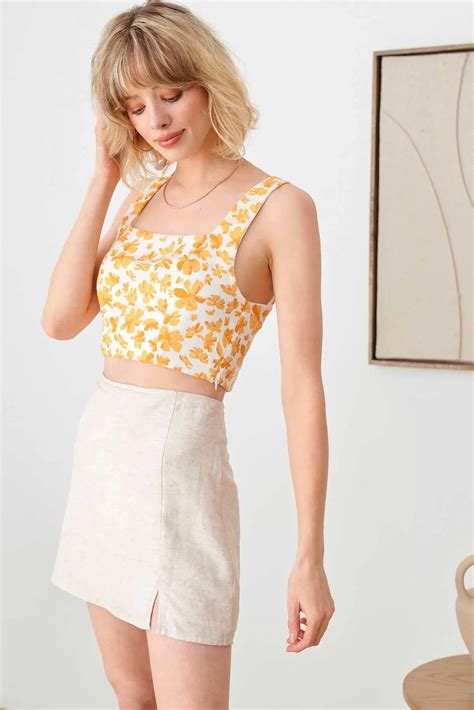 Boho Style Floral Side Zipper Crop Top