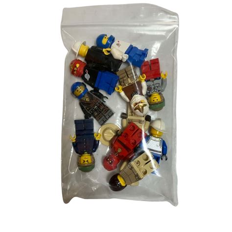 Assorted Lego Tiny Figures 1 S