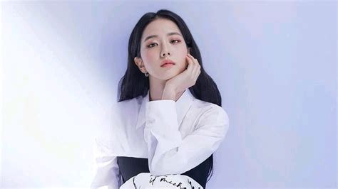 金智秀的solo单曲mv正在海外秘密地全景拍摄中 哔哩哔哩