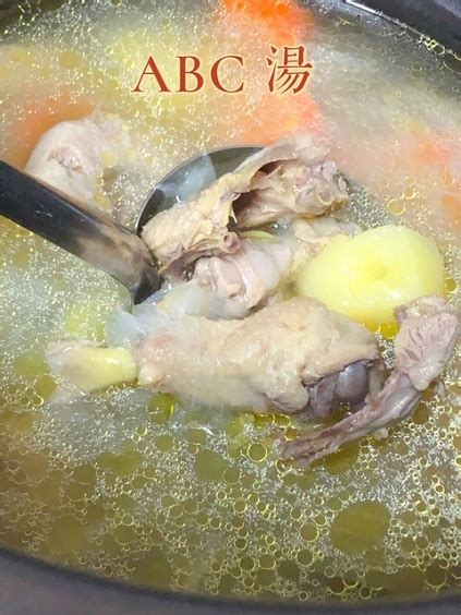 萍聚 照烧刷刷肉。清·炒花椰菜。abc汤。烟熏鸭肉意大利面