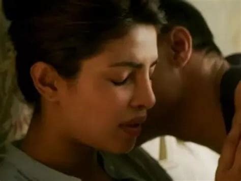 Unprotected Sex Tips असुरक्षित संभोगानंतरही टाळा प्रेग्नेंसीचा धोका