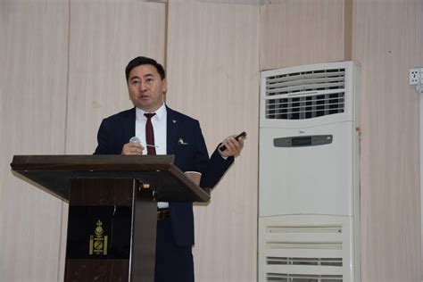 Хөдөлмөр нийгмийн хамгааллын сургалт үнэлгээ судалгааны институт