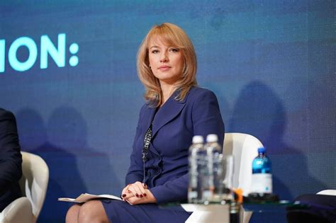 Ми напрацьовуємо рішення для реалізації Великого будівництва Олена Шуляк Політична партія