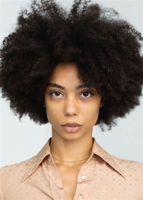 Melanie Smith Decara Actores