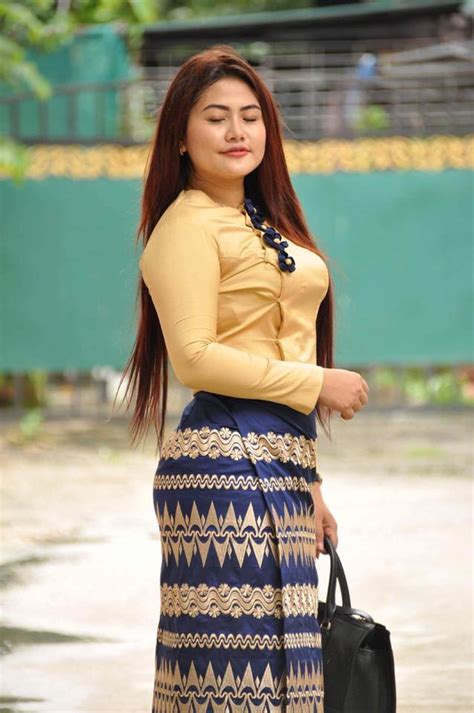 May Pachi In Myanmar Dress Outfit