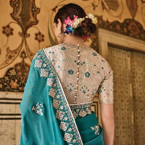 10 Trending Collar Neck Blouse Designs That Are Perfect For Weddings