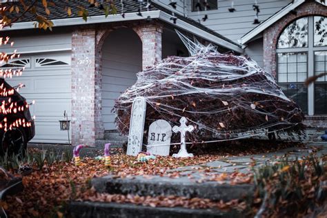 Haunted House Ideas Thatll Bring All The Spooks And Scares