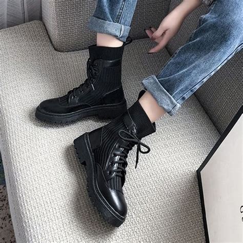 찐코디 S134 시크 블랙 레이스업 미들 워커 키높이 통굽 니트 삭스 앵클 부츠 4cm