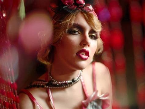 Maquillaje De Chica Flapper