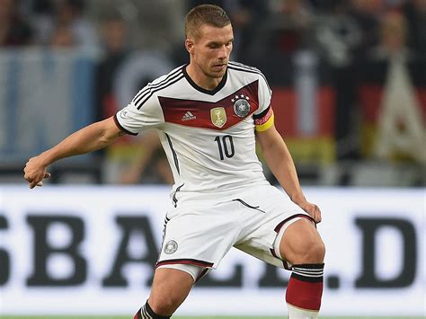 Lukas Podolski Schockt Lukas Podolski Mit Diesem Foto Schockt Er