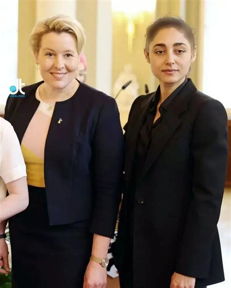 عکس سلفی گلشیفته فراهانی با 2 زن ترسناک