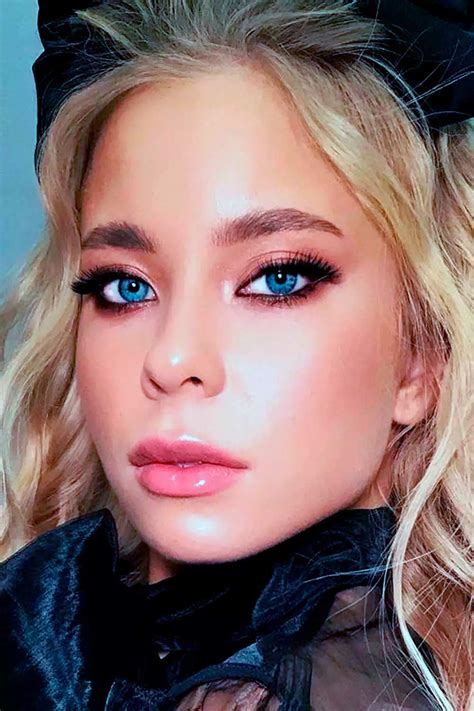 Makeup Tips For Blonde Hair Blue Eyes