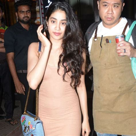 In Pics Shahid Kapoor Mira Rajput And Janhvi Kapoor At Ishaan Khatter