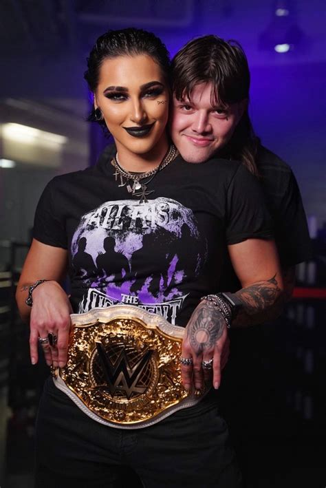 Rhearipleywwe On Twitter Wwe Wwe Wrestlers Wwe Divas