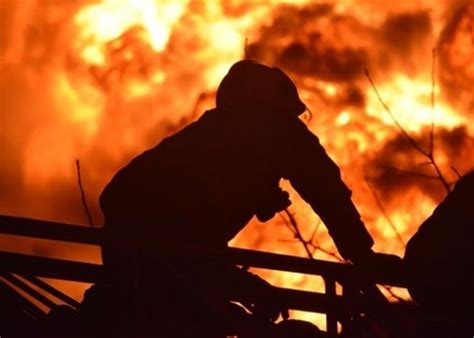 У Волгоградській області РФ дрони атакували НПЗ