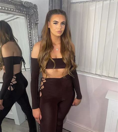 Angles Nudes GLAMOURHOUND COM Angles Nudes GLAMOURHOUND COM