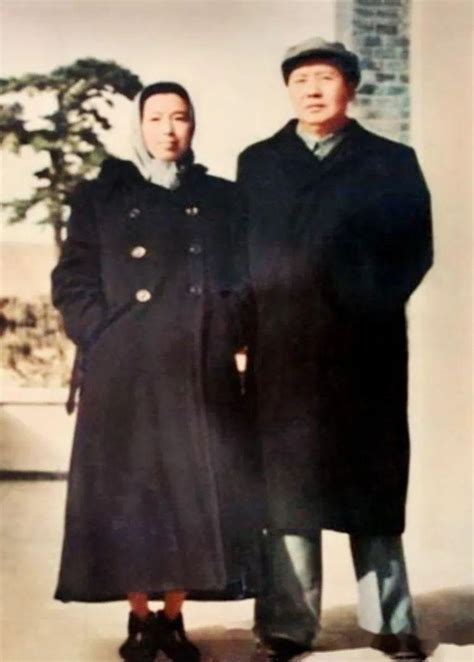 珍贵老照片：毛泽东与江青的珍贵合影 知乎