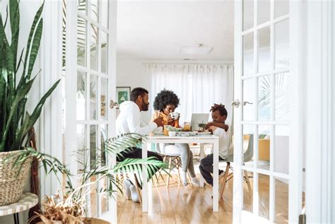 Minimalism Vs Maximalism Differences Similarities And Use Cases