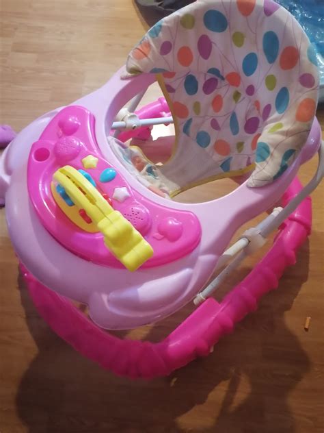 Hodalica Za Bebe Devojčice Beeboo