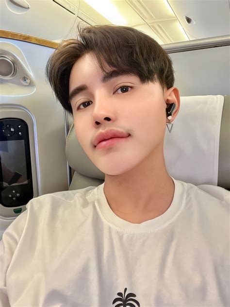 Vip Sexy Gay Thai Male Escort In Abu Dhabi Abu Dhabi Escort In Abu Dhabi City Thai Gay