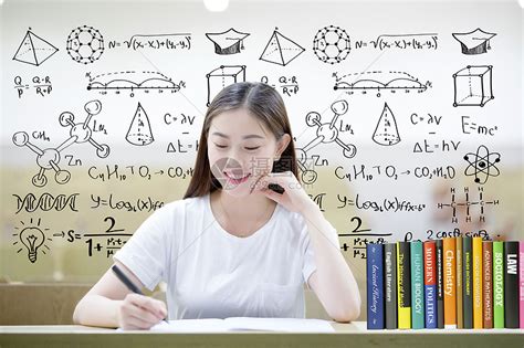 教室里学习的大学生图片素材 正版创意图片500726443 摄图网