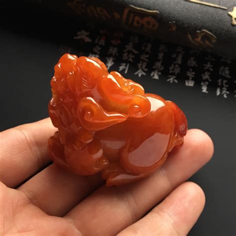 糯冰种红黄翡貔貅挂件 翡翠王朝