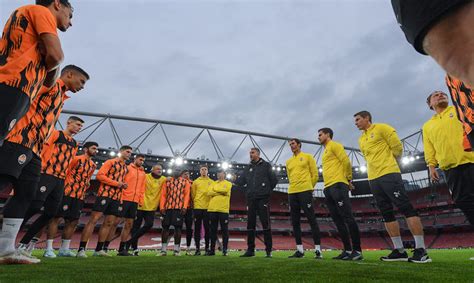 Арсенал Шахтар Дивитися онлайн Live пряму відеотрансляцію матчу Ліги чемпіонів Читайте на