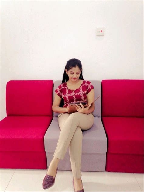 ️some People Dream Of Success While Other People Get Up Every Morning And Make It Happen