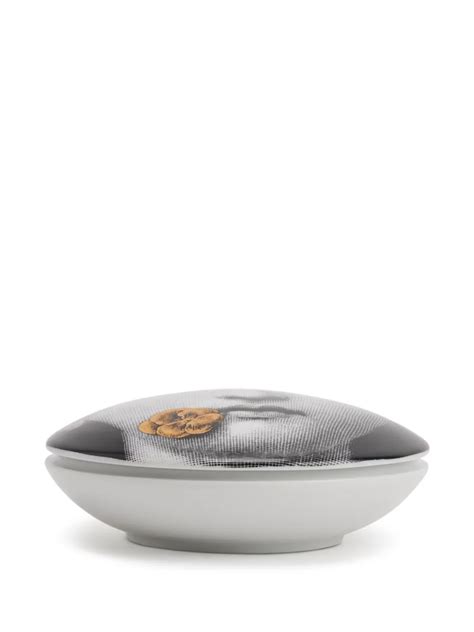 리나 카발리에리 라운드 박스 포르나세티 페칭 Fetching