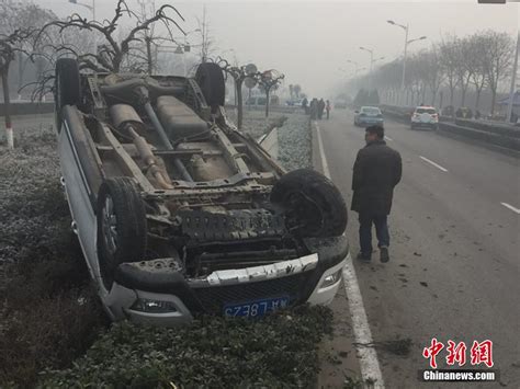 “望霾叹息”61个城市在雾霾中跨年迎元旦 组图 图片中国中国网