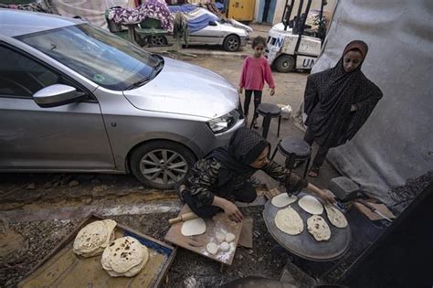 Un Security Council Adopts Resolution Calling For Urgent Humanitarian