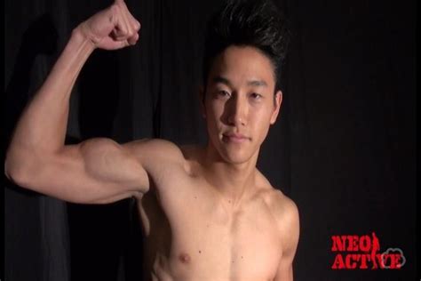 แชร์ว่อนเน็ตอีก คลิปนายแบบหล่อชื่อดัง Lio Kobayashi โดนยากูซ่า