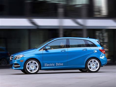 Mercedes Benz B Class Electric Drive Reviewed By Cnet Autoevolution